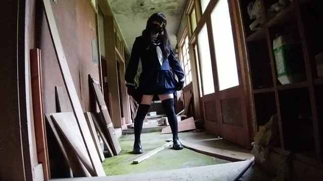 你想看看女扮男装的高中生裙子里有什么吗？