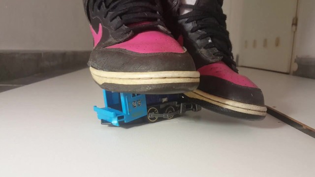 Crush Toy Train