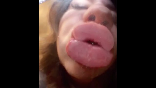 Do You Deserve Kisses