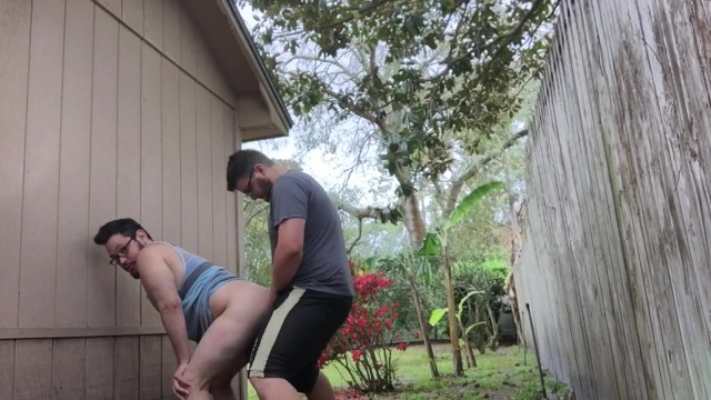 Risky Fuck Behind The Shed In The Backyard