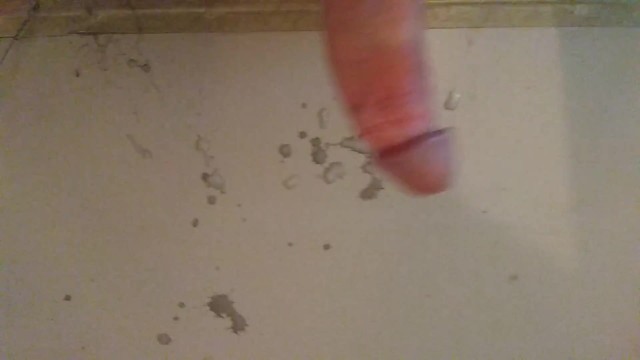 Una Buena Paja Con Juguete Y Una Abundante Acabada Antes De Ir A Trabajar