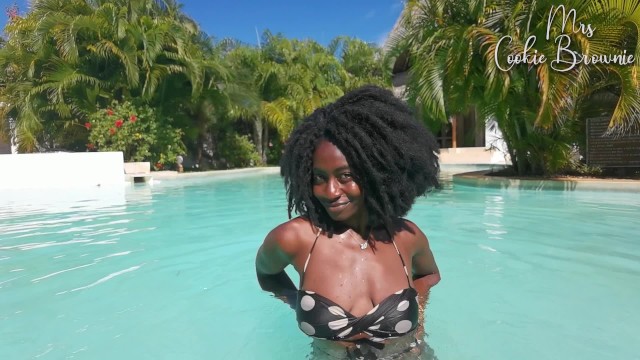Stunning Ebony Model Poolside Teaser Damn Mrs Cookie Brownie Is Fire