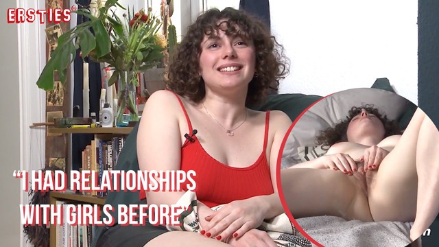 Ersties Amateur Babe Masturbates While Watching Herself