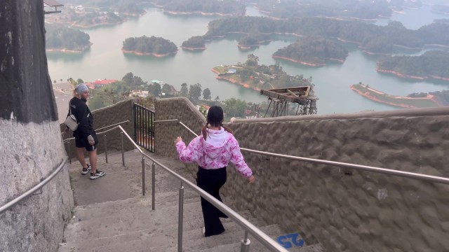 Katty Blake Es Descubierta Por Turistas Teniendo Sexo En La Piedra Del Peñol Guatapéantioquia Col